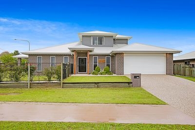 Stunning Family Home In Highly Sort After Kearneys Springs ! - RealWay ...