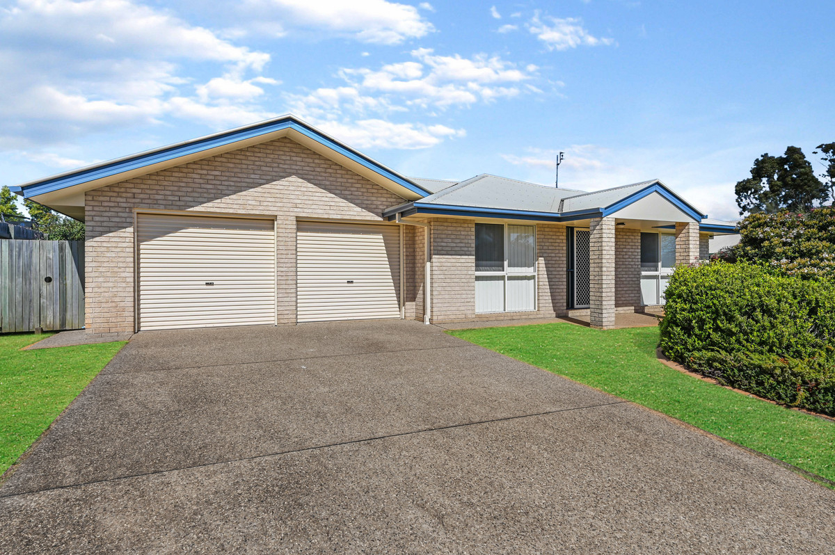 Impeccable Middle Ridge Home - RealWay Toowoomba