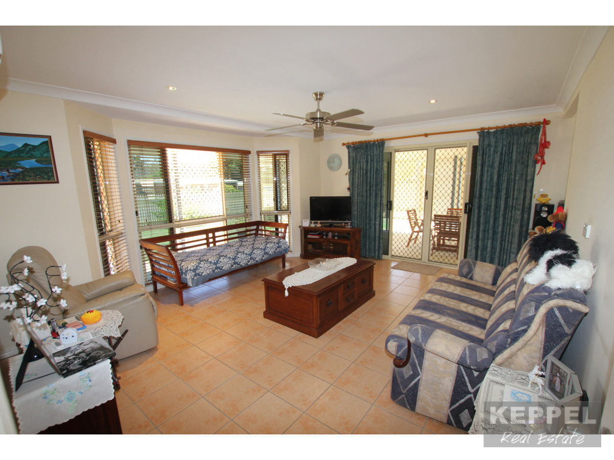 Fully Air-conditioned Family Home with Shed - Keppel Real Estate