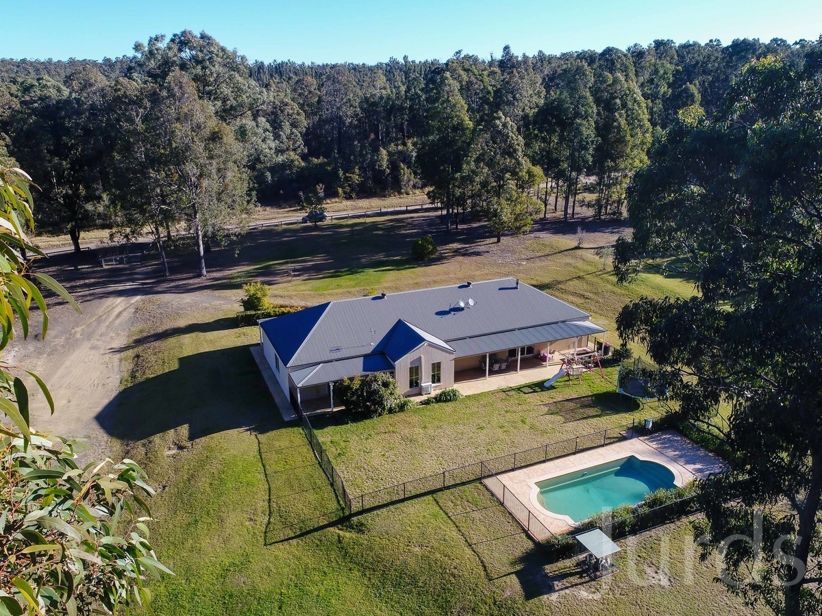 RARE SMALL ACREAGE WITH SUPERB HOMESTEAD AND SHED