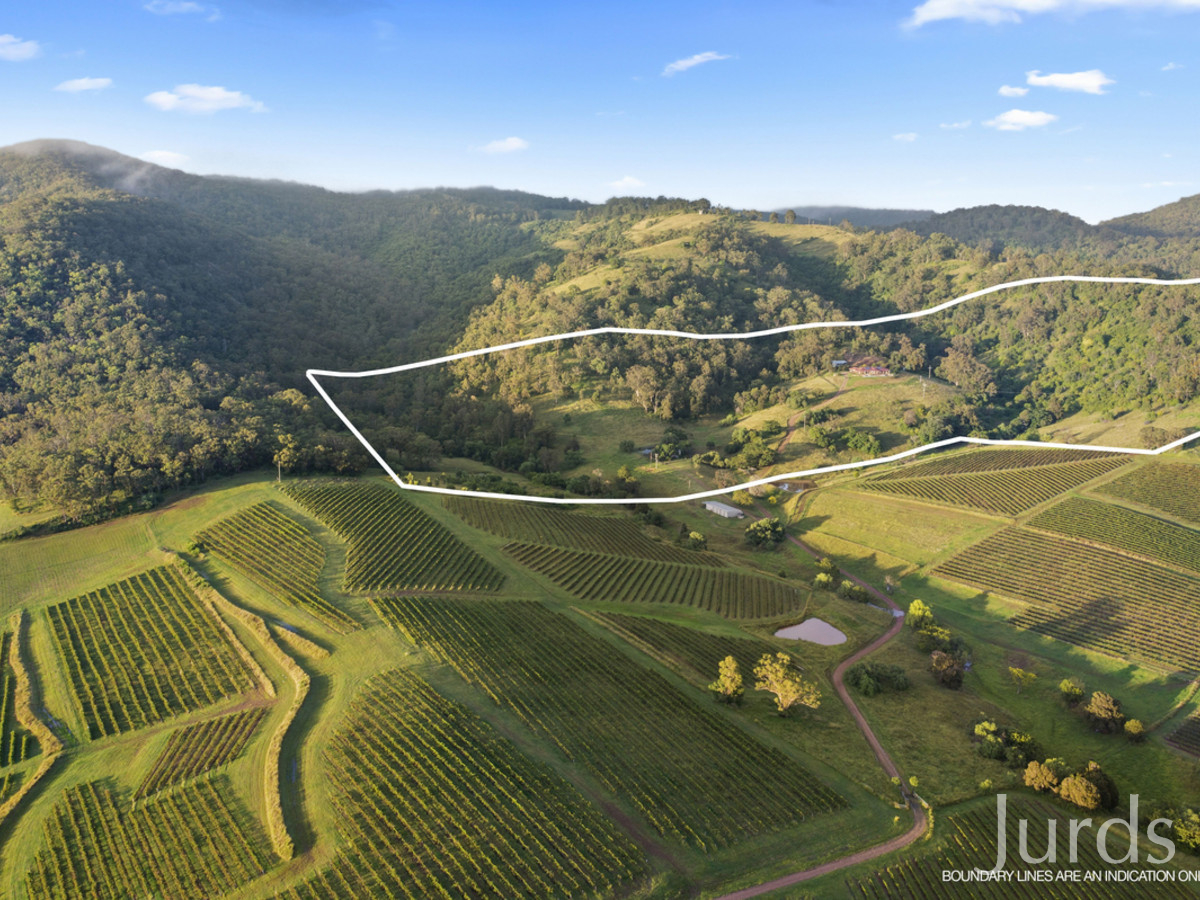 OLD HILLSIDE HOMESTEAD & COTTAGE