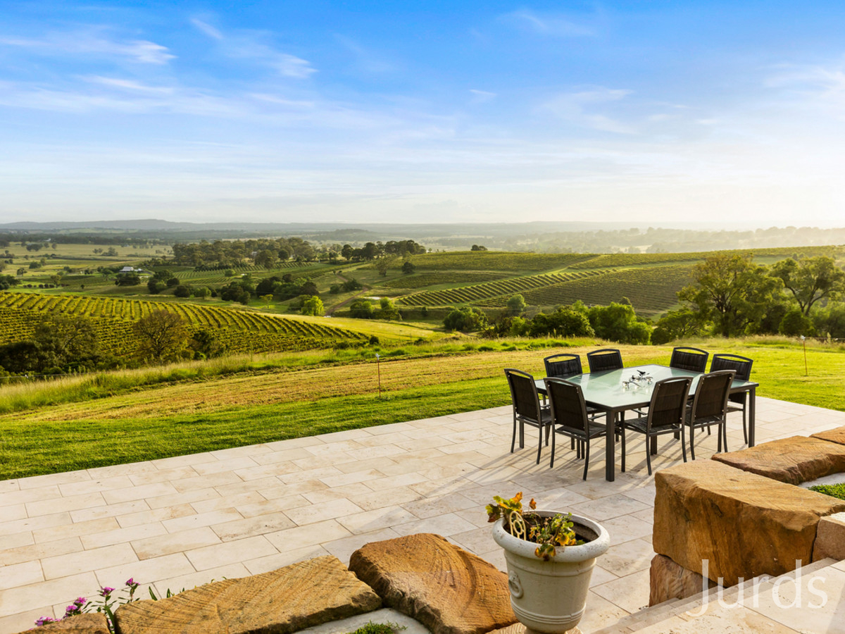 OLD HILLSIDE HOMESTEAD & COTTAGE