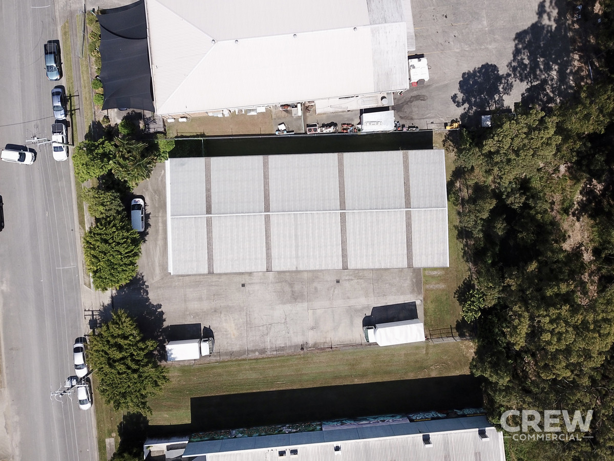 Freestanding building & fenced hardstand - Crew Commercial