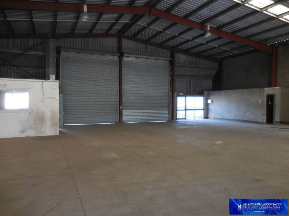 FREE STANDING WAREHOUSE WITH LOCKABLE HARDSTAND CABOOLTURE | McArthur ...