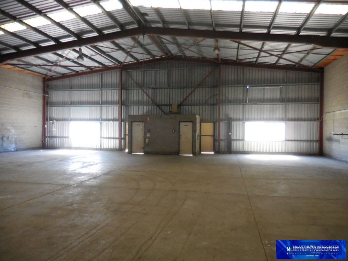 FREE STANDING WAREHOUSE WITH LOCKABLE HARDSTAND CABOOLTURE | McArthur ...