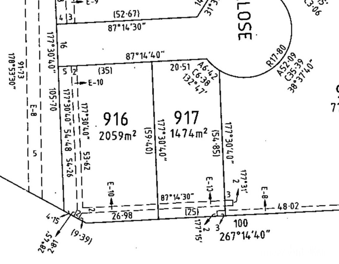 Court Location with Uninterrupted Views on 1474m2 (approx.) - Max Brown ...