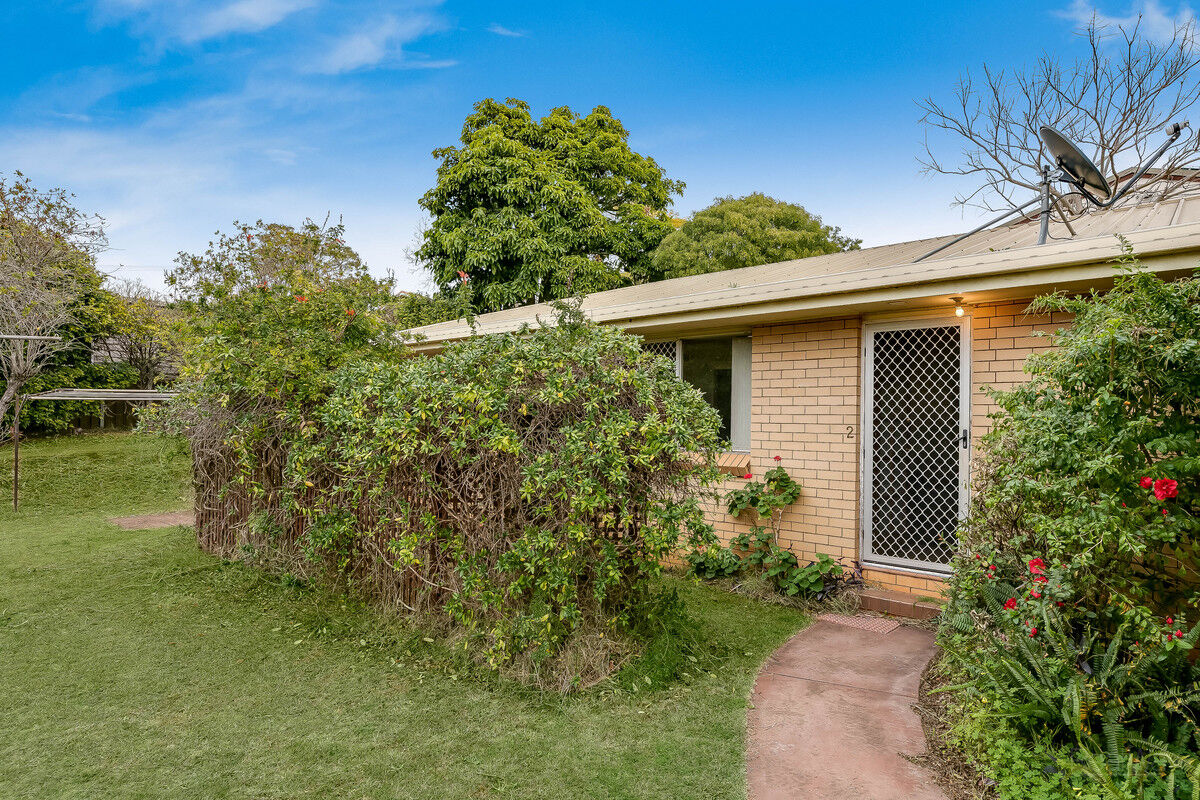 Affordable Centenary Heights Unit, $223,000 - Rentals & Houses For Sale ...