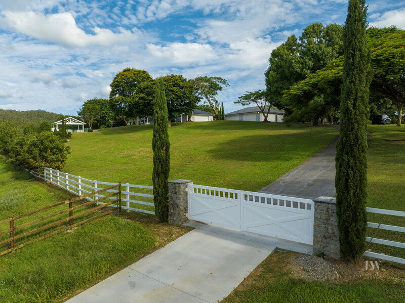 29 Davenport Drive, Bonogin Qld 4213 - JW Prestige Agents