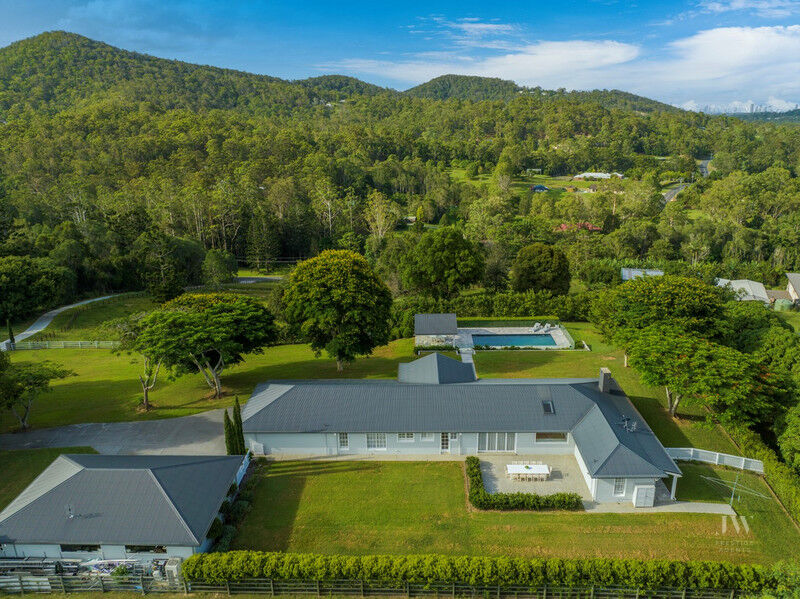 29 Davenport Drive, Bonogin Qld 4213 - JW Prestige Agents